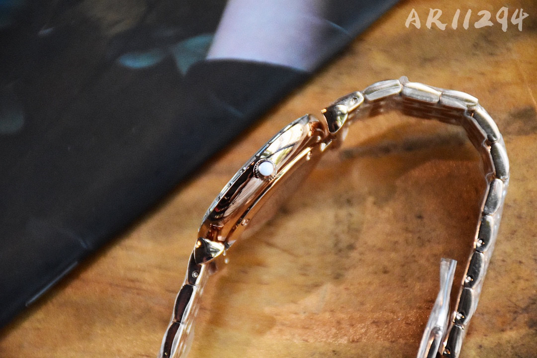 原单ARMANI/阿玛尼 新款满天星Ar11294 表壳：316L精钢 表镜：矿物质强化玻璃 表带：316L精钢镶钻表带 - 集时网