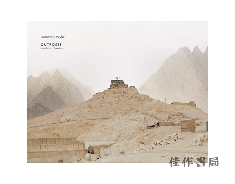 Donovan Wylie: Outposts: Kandahar Province / 多诺万·威利：前哨基地:坎大哈省 - 佳作书局